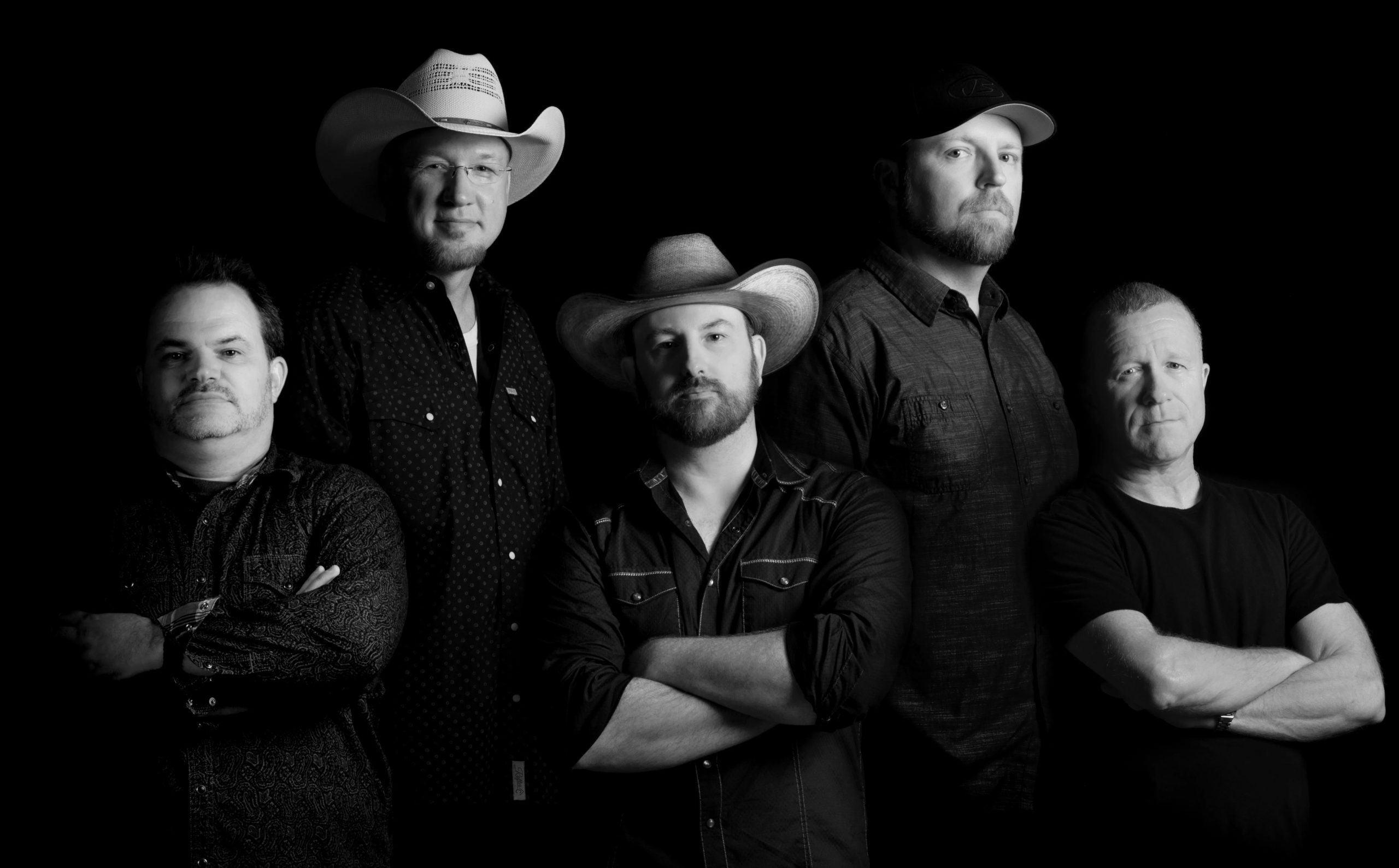 Darwin Macon Band at Book Nook Inn – Book Nook Inn